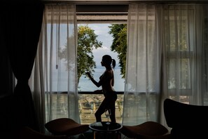 Suite Deluxe, vista para o lago | Terraço/pátio interior