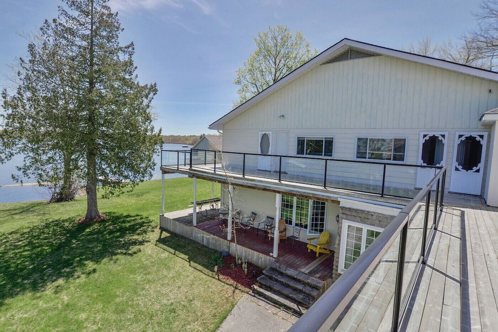 Lake Sparrow Guest House Inc - Gravenhurst