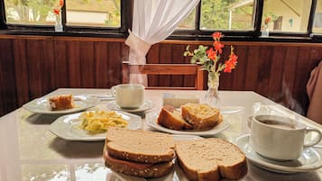 Café da manhã continental grátis todos os dias