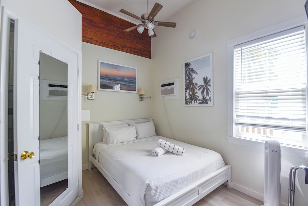 Leo’s Lodge | Newly Updated! - Key West