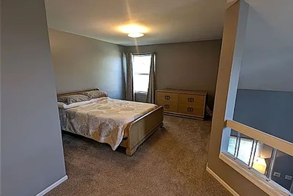 Cozy 1-bedroom Condo Near Downtown Clawson With Wifi, Ac - Bloomfield Hills, MI
