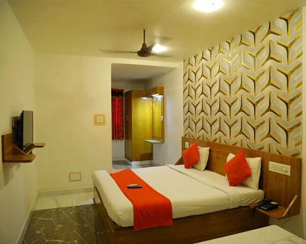Brindhavan Hotels - Tiruppur