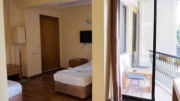 Quarto família, sacada | Quartos à prova de som, Wi-Fi (sobretaxa), roupa de cama