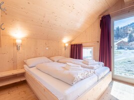 Chalé | 4 quartos, com mobília individualizada, roupa de cama fornecida 