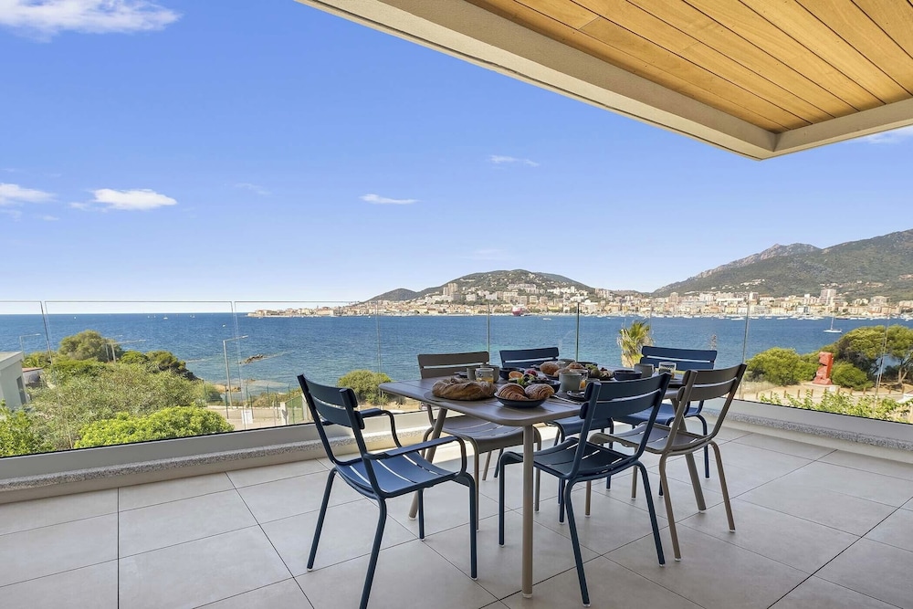 Novaya Suites - Ajaccio
