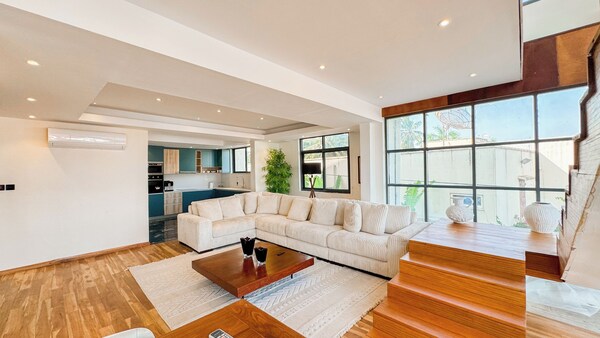 Seven7 Residence - Accra