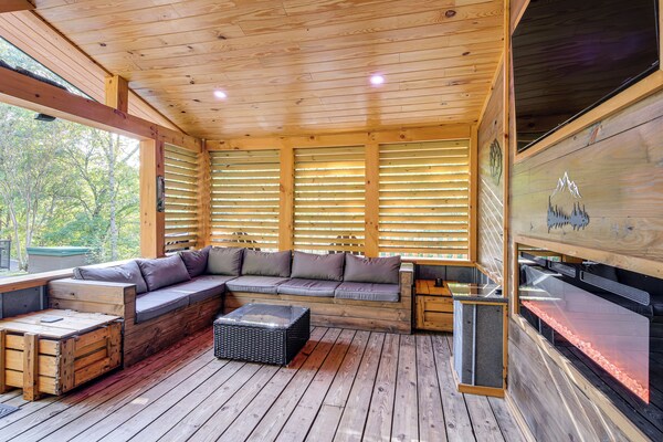 Sevierville Cabin ~ 3 Mi To The Island! - Pigeon Forge, TN