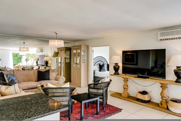 Camps Bay Family Holiday Home Sunset Sanctuary - Kaapstad