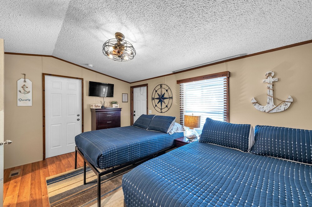 Nautical Nest - 1 Bedroom Hotel Room By The Lodges At Fossil Creek - Oklahoma