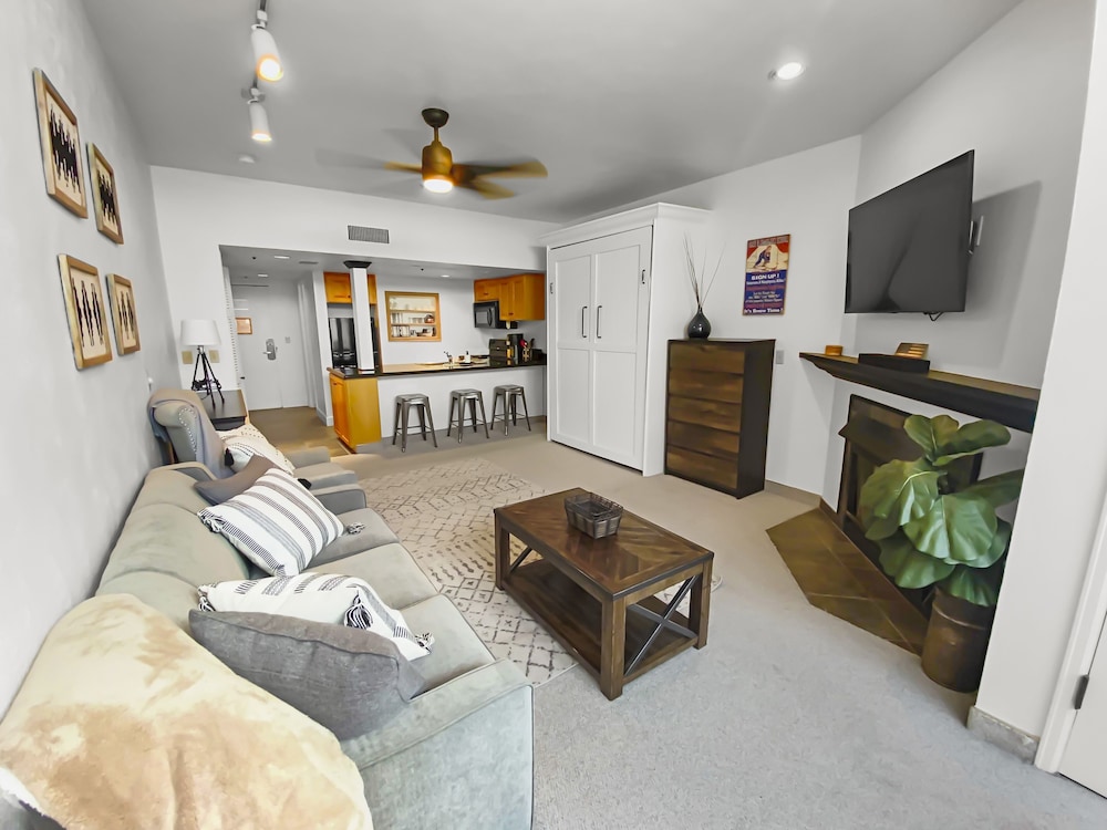 165 Ski-in Ski-out Studio At Park City Mountain Resort. Pool, Hottub, Gym. Studio - Park City, UT