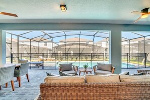 Villa, vários quartos | Interior