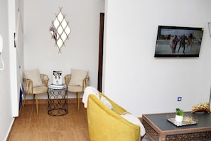 Estúdio Nobre | Com decoração personalizada, com mobília individualizada 