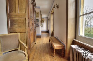 Ferro/tábua de engomar, Wi-fi grátis 