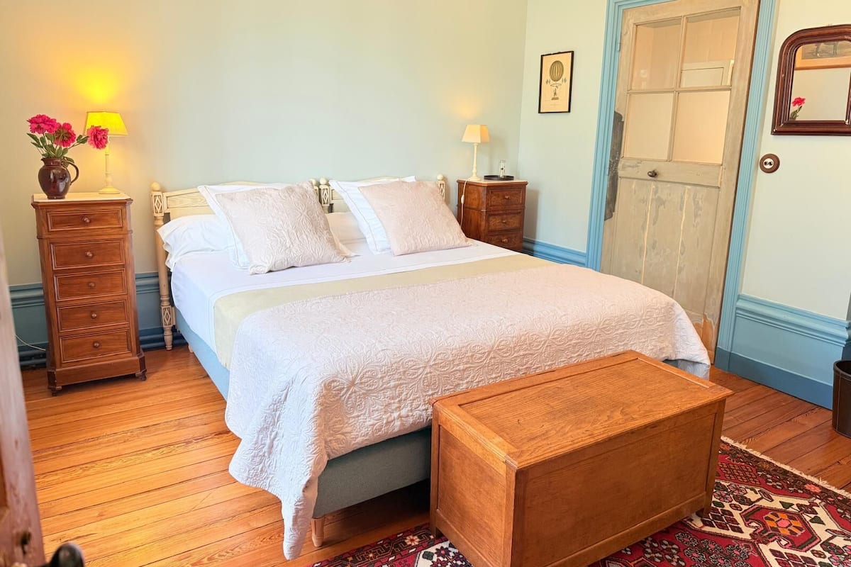 Chambre de Benoît | Ferros/tábuas de passar roupa, Wi-Fi de cortesia