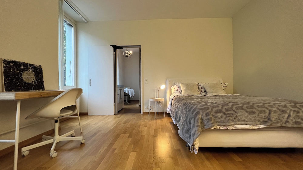 Your Own Private Studio Apartment With A Beautiful Garden - Bienne