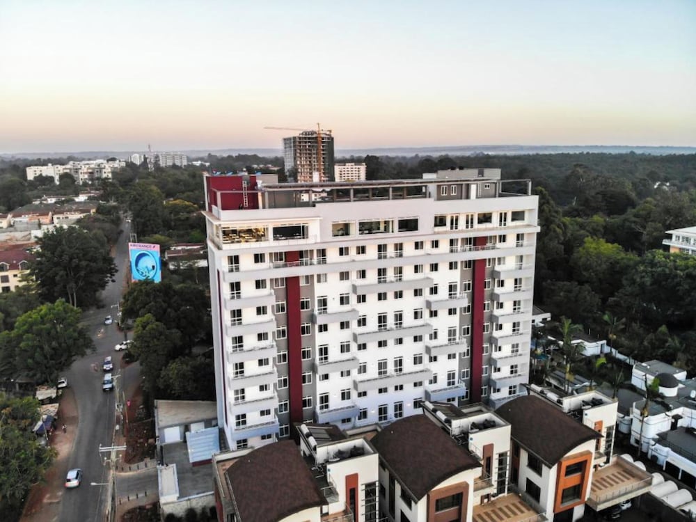 Glam Hotel Nairobi, Near Westgate Mall, Westlands - Nairobi