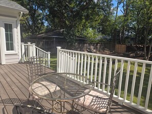 NEW! Gorgeous 4-bedroom in quiet, upscale neighborhood near White Rock ...