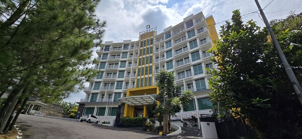 Point C Hotel - Bandung