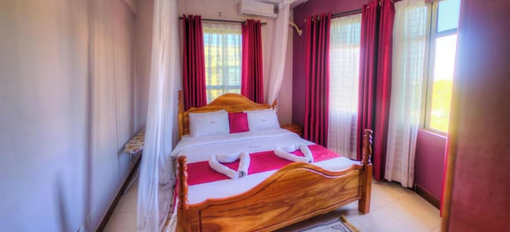 Sunset Paradise Holidays Homes - Mombasa