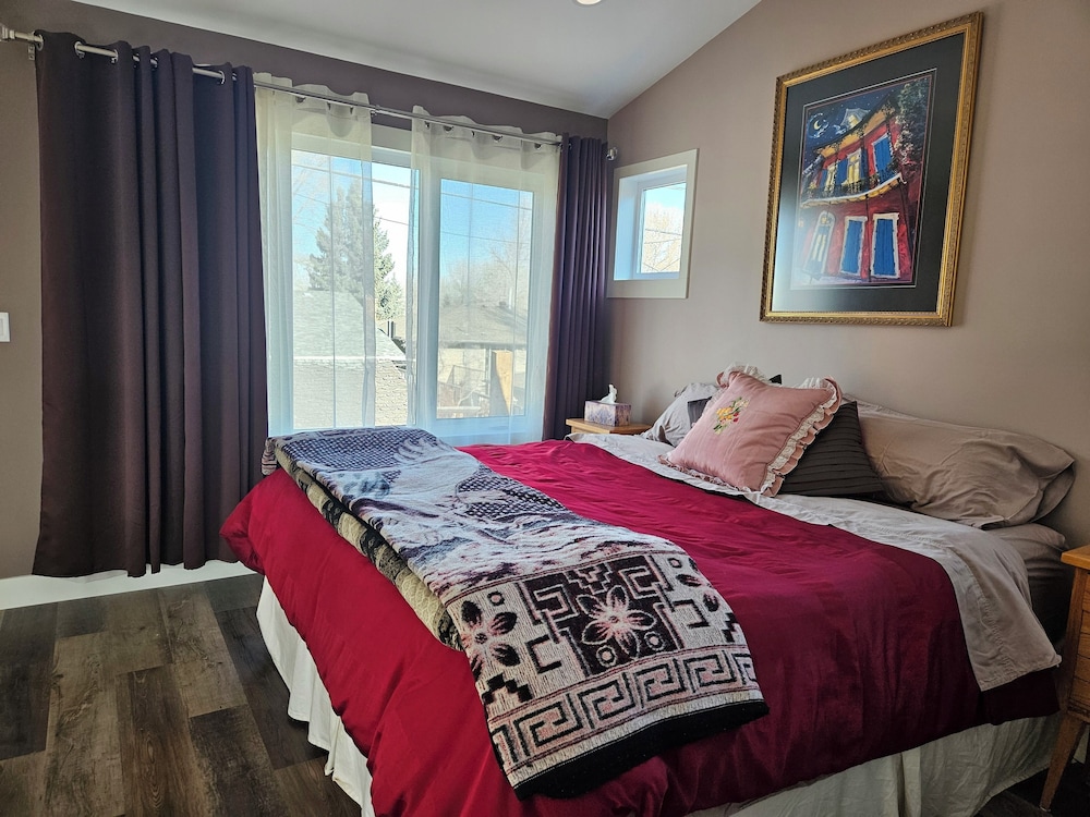 Amazing Peace Chalet Oasis - Rockies Doorway / Easy 20 Min Commute Calgary South - High River