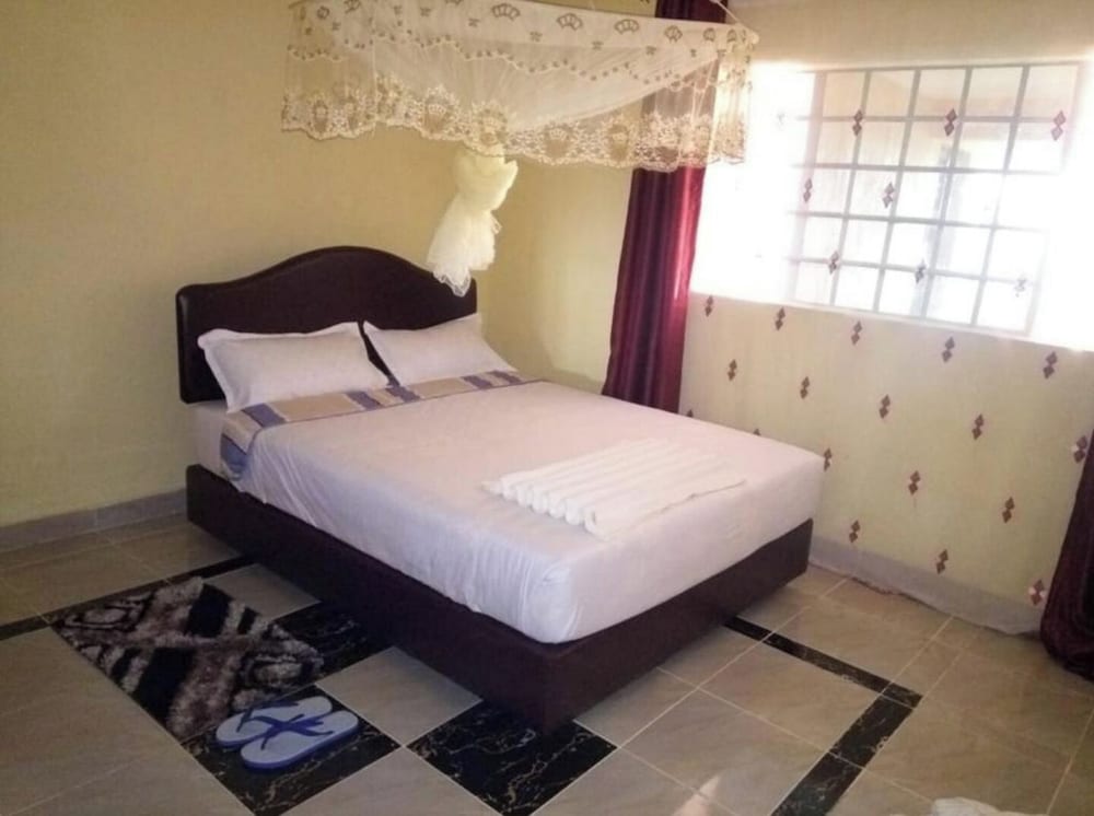 Roma Stays- Stylish Modern Two/one Bedroom In Busia Near Weighbridge - Mombasa