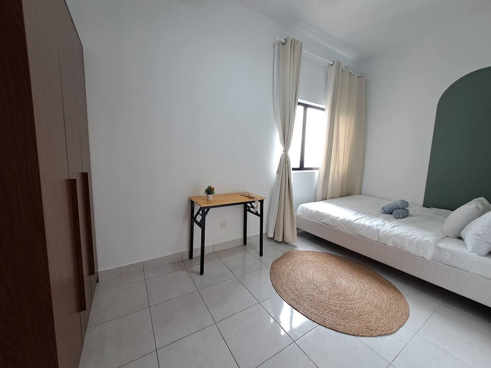 Youth City Residence/ 3 Room/ KLIA/ Nilai/ Pool - Nilai | Vrbo