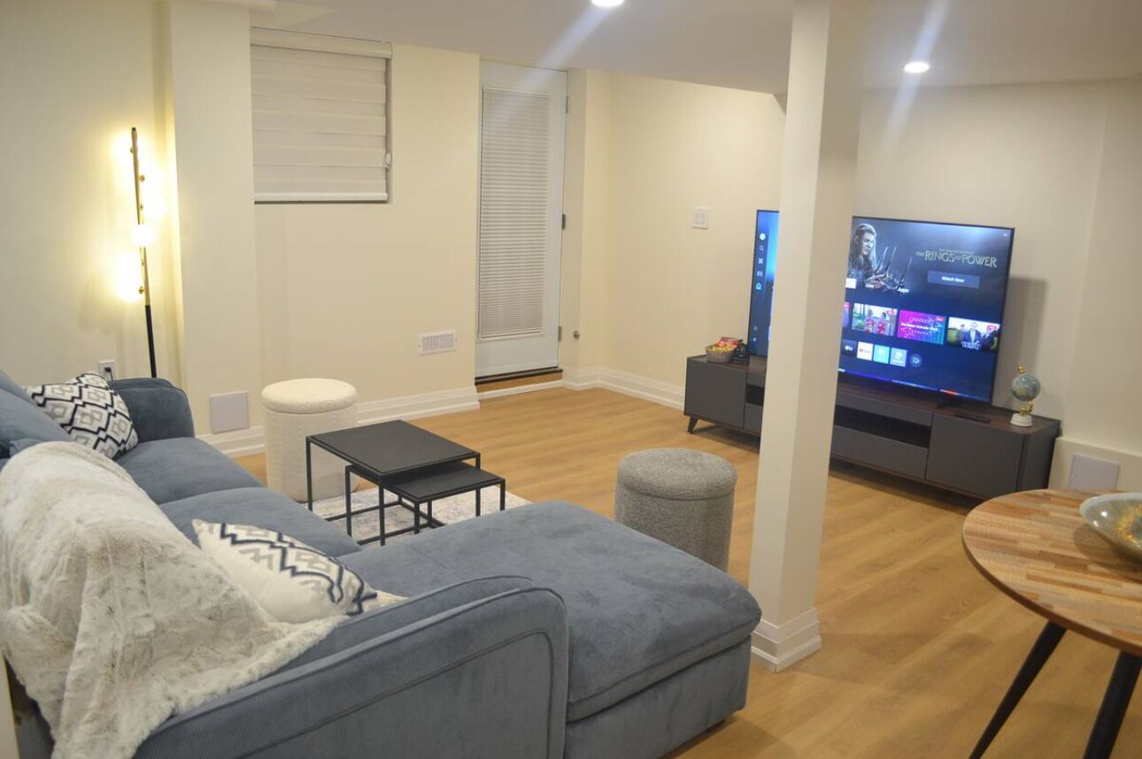 Modern 2-bed Basement Retreat! - Oakville