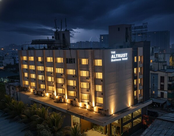 The Altruist Wagholi Hotel - Pune
