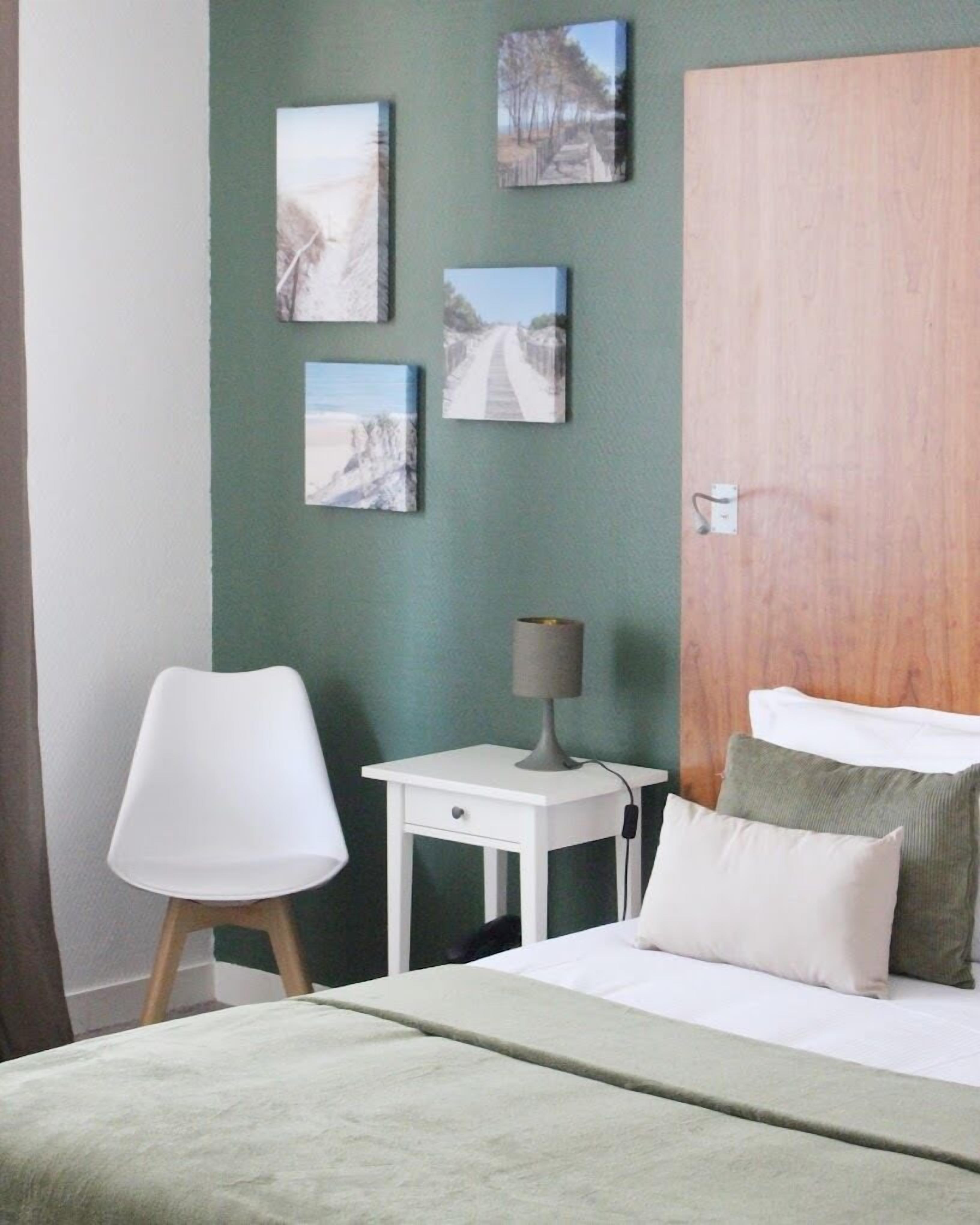 Quarto Triplo Standard, vista para o lago | Quartos insonorizados, Wi-fi grátis 