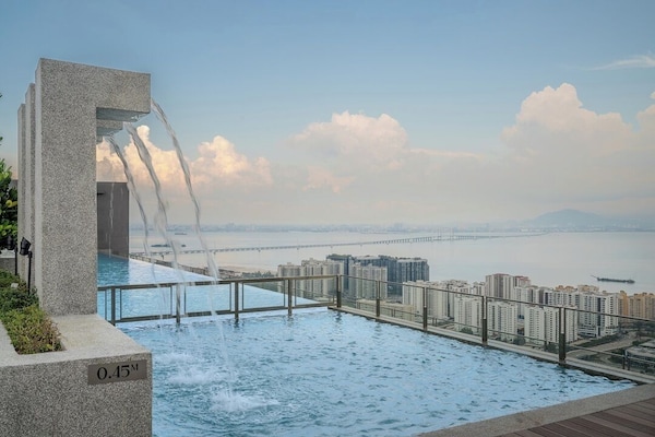 Iconic Regency Service Residences - Managed By Iconic Hotel - Penang Island