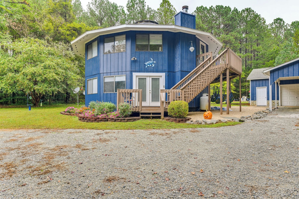 Near Lake Gaston: Unique Home W/ Deck & Fire Pit! - Lake Gaston