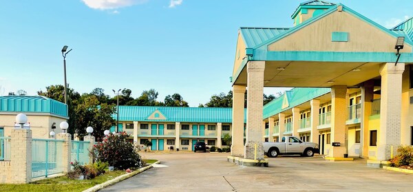 Western Inn Express - Mississippi