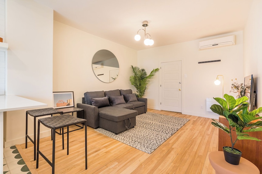 Homa-comfort&style-1br-spacious-natural Light-feelhome-a/c-selfcheckin-metro - 롱괴이