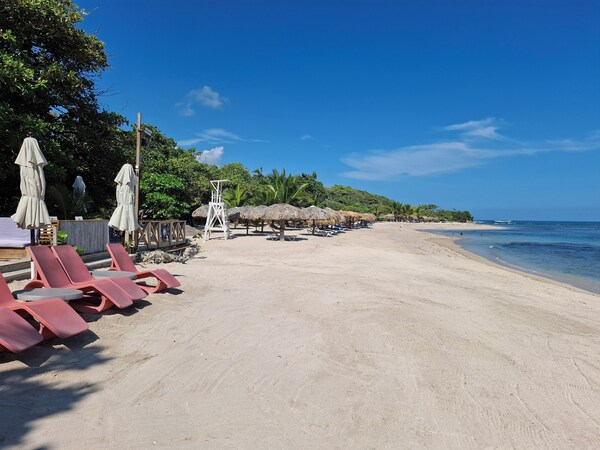 Costambar Beachfront Pool Apartment - Puerto Plata