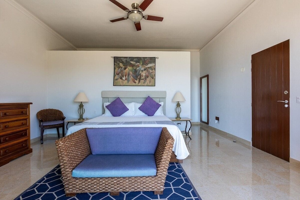 Ocean View Condo With Resort Pool & Beach - La Cruz de Huanacaxtle