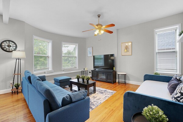Spacious 3-bedroom With King Bed - Busch Stadium - St. Louis
