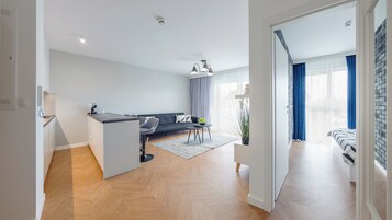 Apartament (A8) | Sala de estar | TV de ecrã plano 