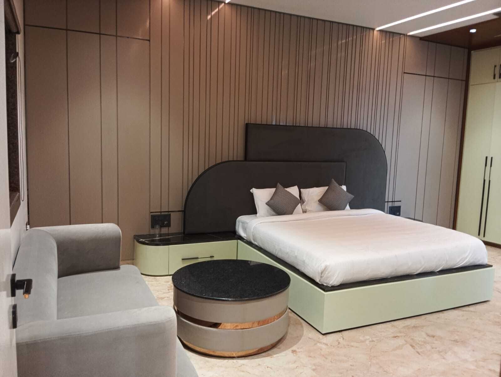Quarto Clássico com Cama de Casal, varanda, vista para o jardim | Secretária, Wi-fi grátis 