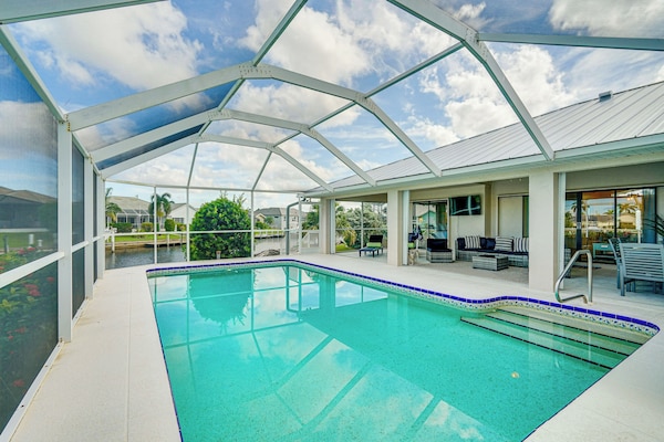 Waterfront Punta Gorda Home: Pool & Early Check In - Punta Gorda, FL