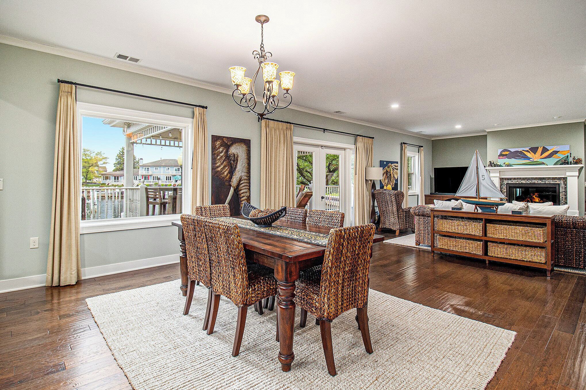 Luxury Harbor House- Pet-friendly, Hot Tub! - Manistee, MI