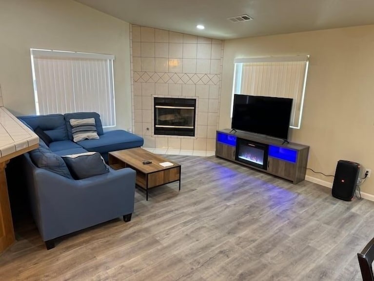 Charming 3-bedroom House With Ac And Wifi In Welcoming Frazier Park - Frazier Park, CA