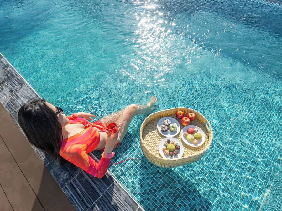 Secretária, secretária adequada para computadores portáteis