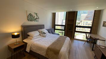 Apartamento, 1 quarto, cozinha, vista para o parque | 1 quarto, minibar, cortinas/cortinados opacos, quartos insonorizados