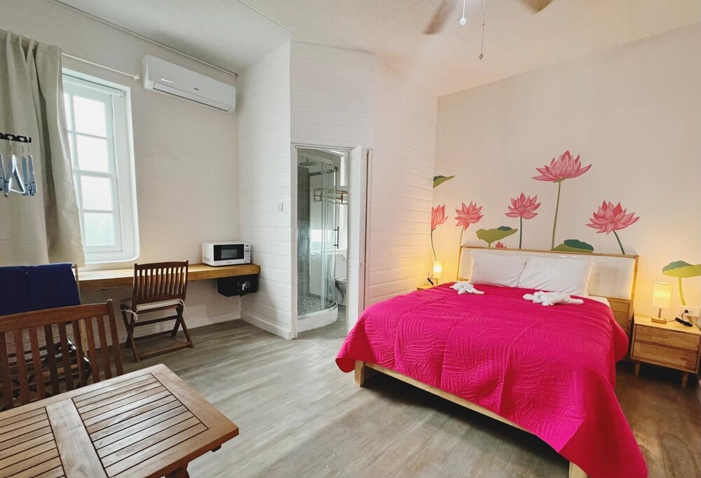 The Lotus Room, Carlisle Bay, Eden On The Sea Reviews, Deals & Photos ...