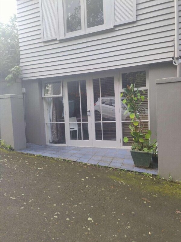 1 Beds Including 1 Sofa Bed Studio - Auckland