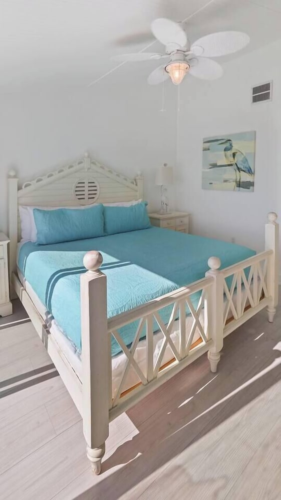 SD12 3BR/2kit/PRV BCH Free Beach Svc - Miramar Beach | Vrbo