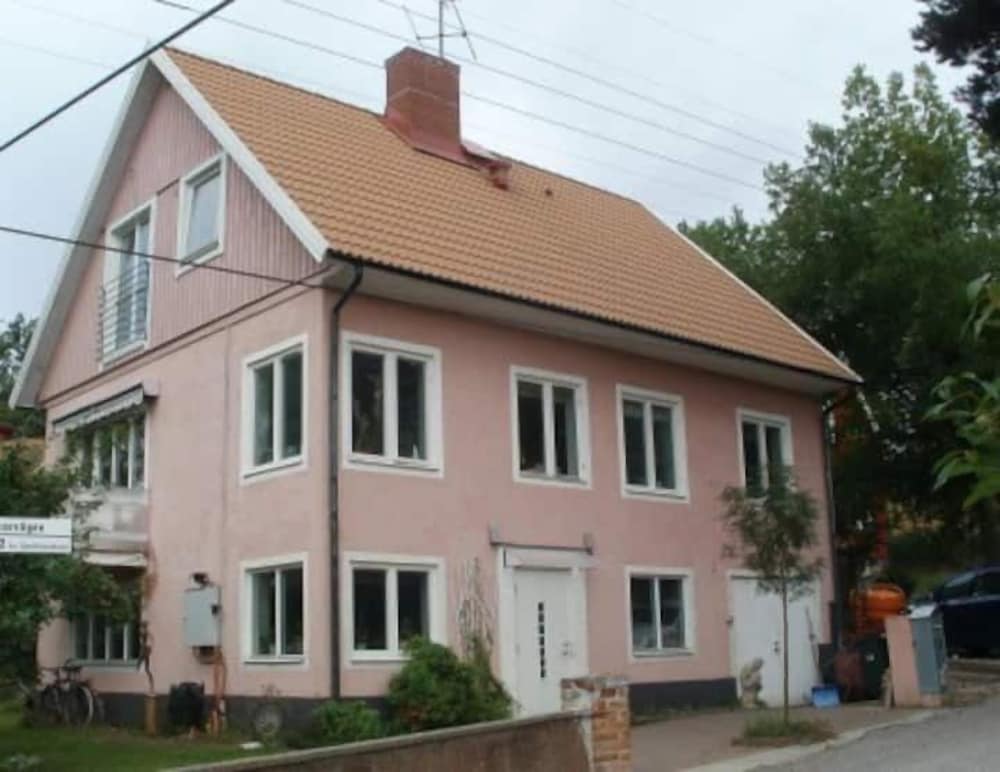 The Pink House - Estocolmo