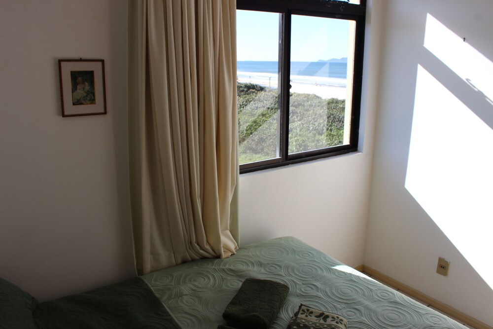 PENTHOUSE APARTMENT WITH SEA VIEW AND FEET IN THE SAND, excellent ...