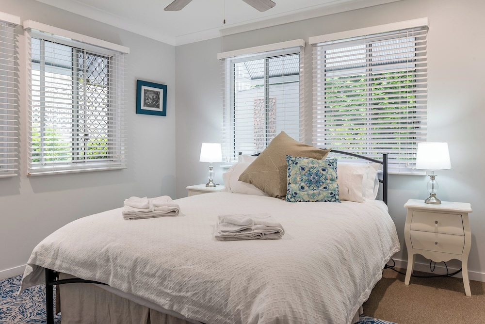 BirdSong Yeronga - Spring Special -Secret Getaway - Brisbane | Vrbo