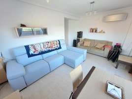 Apartamento, 2 quartos, fumadores, varanda | Sala